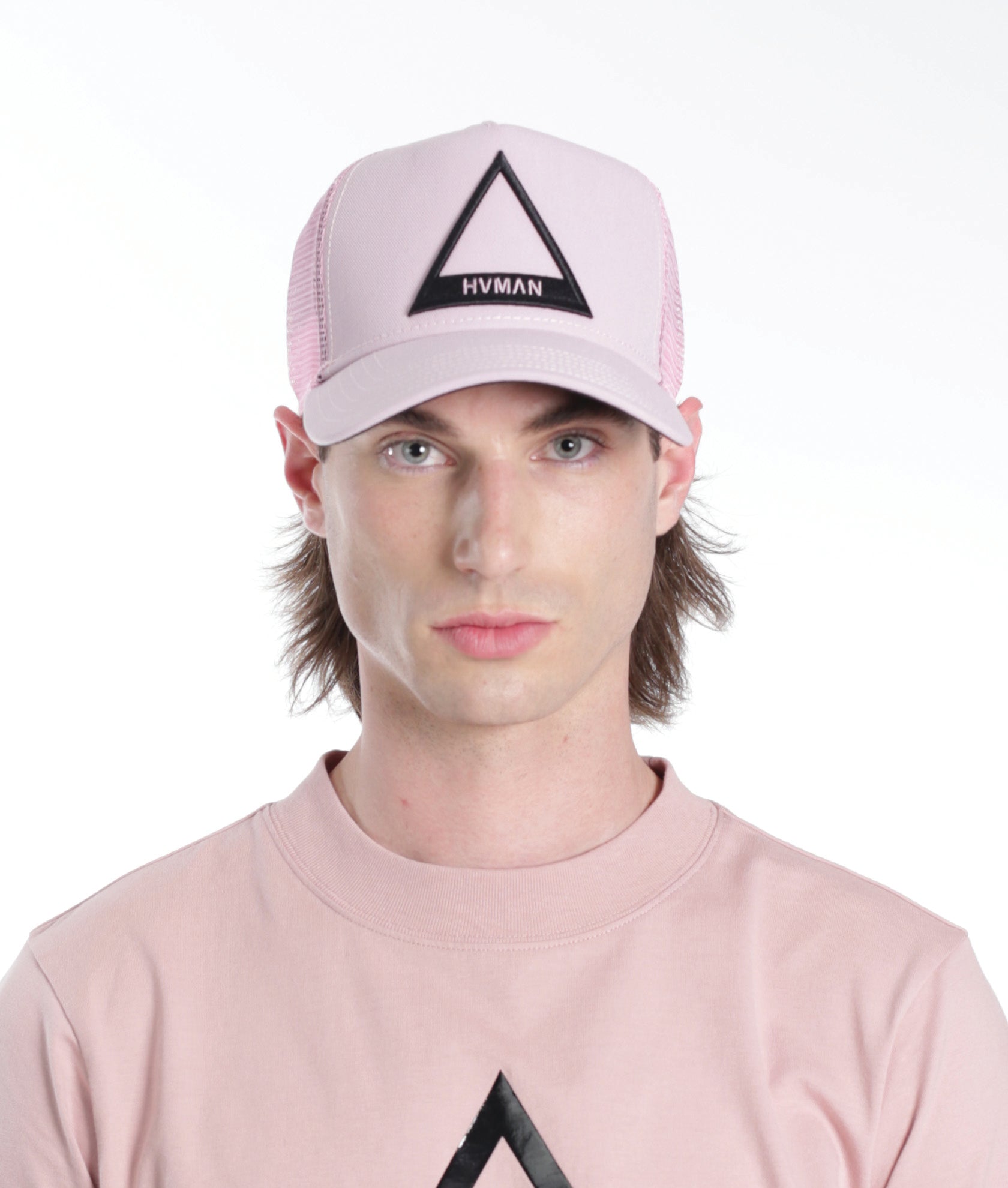 TRIANGE LOGO MESH TRUCKER CAP IN DUSTY PINK – Cult of Individuality